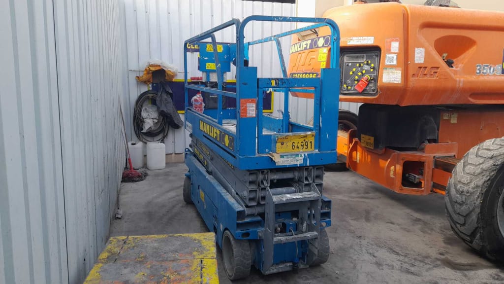Used Aerial Work Platforms for Sale - Manlift UAE