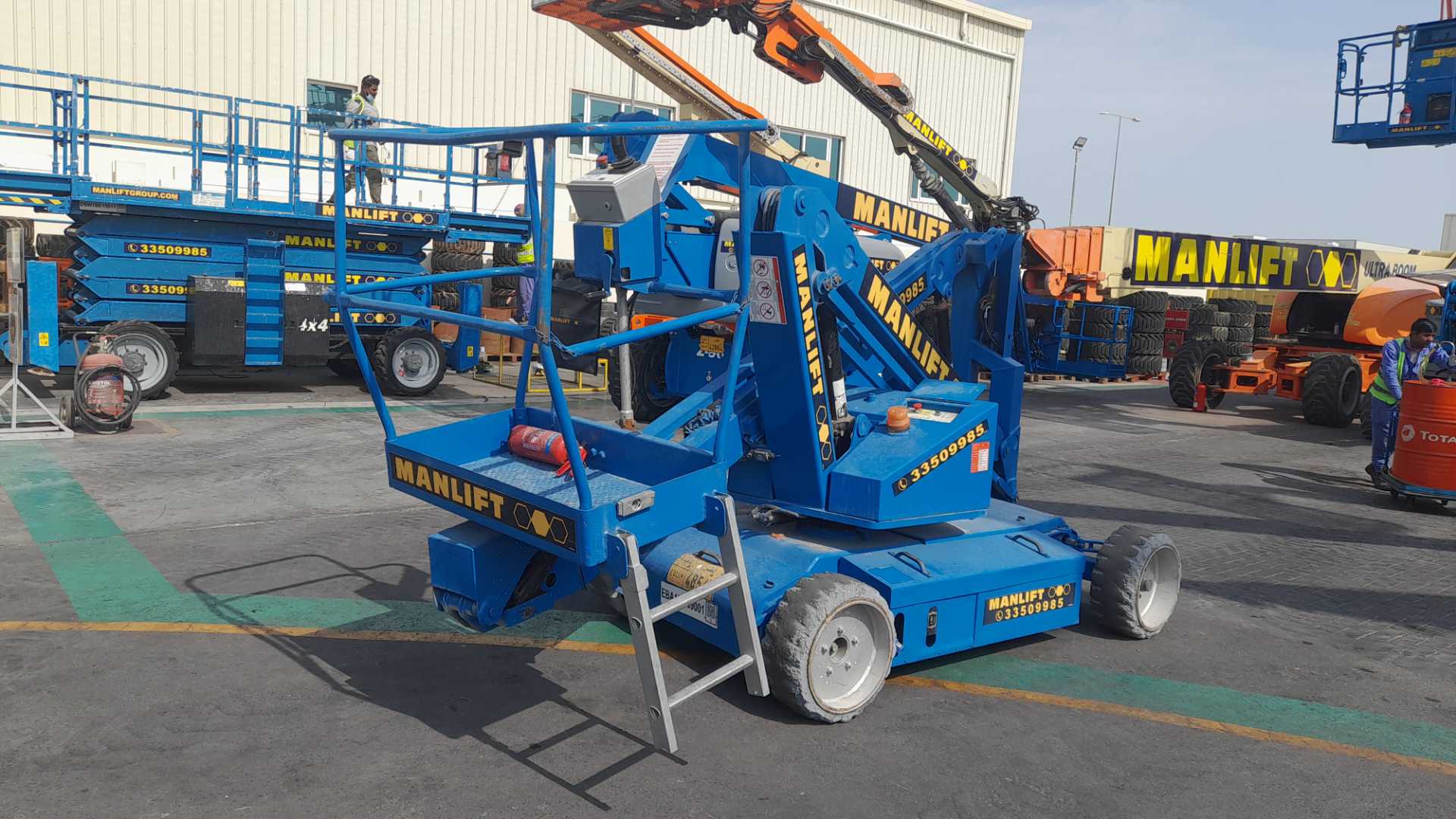 Used Aerial Work Platforms for Sale - Manlift UAE